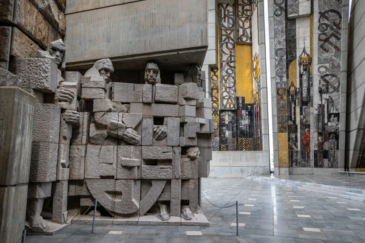 Мемориален комплекс Създатели на българската държава Туристически